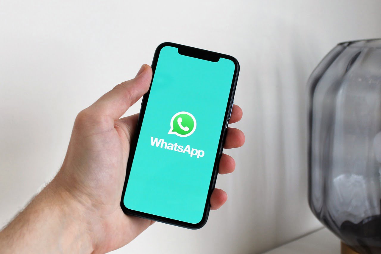 WhatsApp Introduces Message Reactions For Beta Users - INCPak WhatsApp Introduces Message Reactions For Beta Users - INCPak